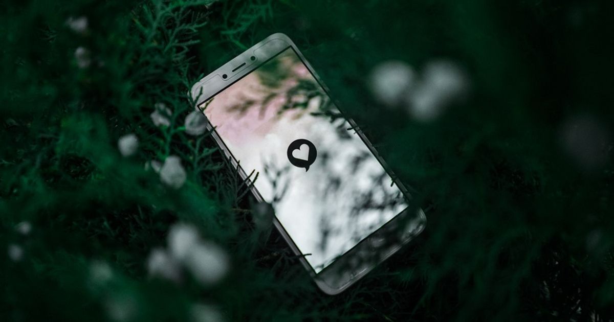 How to spot fake dating profile pictures | PimEyes' Blog | PimEyes